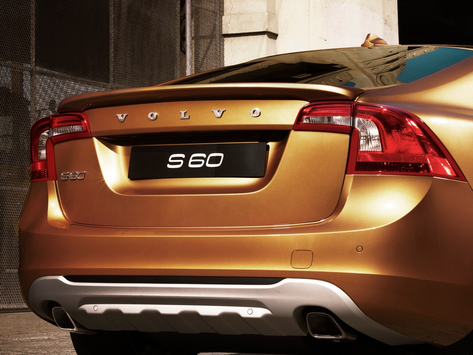 Volvo Original Spoiler, baklucka - Spoilers - Bilia